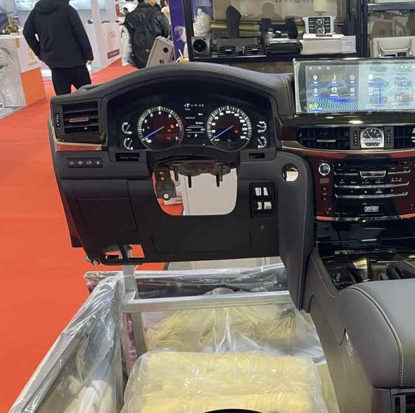 Toyota Land Cruiser LC200 instrument cluster